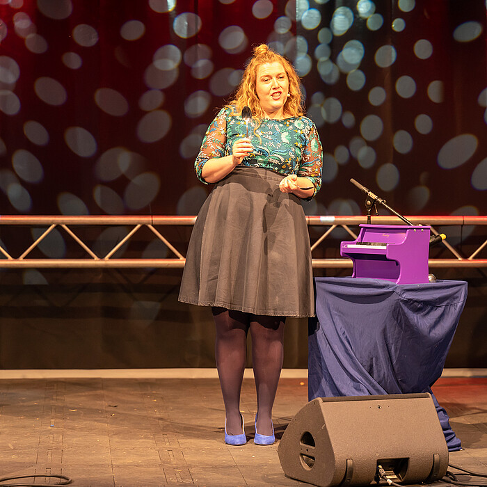 Halbzeit und es geht kunterbunt weiter - Oberland.de